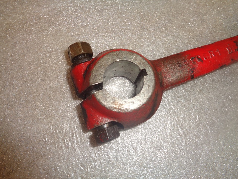 FARMALL CUB. STEERING TIE ROD HOLDER 350906 R1 | eBay