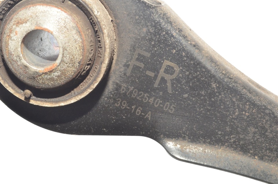 BMW F30 320i F20 F21 Remolque Con Cojinetes Goma Derecho 6792540 ...