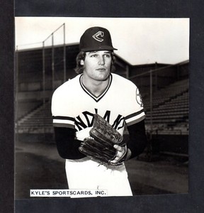 Jerry Johnson INDIANS UNSIGNED 5-1/2 x 5-1/2 ORIGINAL B & W STAFF PHOTO ...