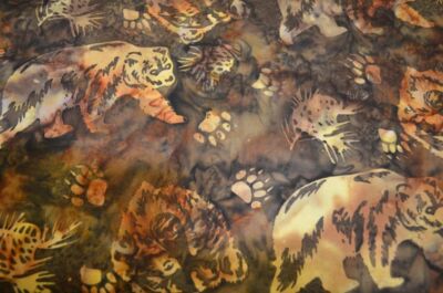 Custom Wildlife & Western Hoffman Batiks - Bourbon Bear & Pine Cones # ...