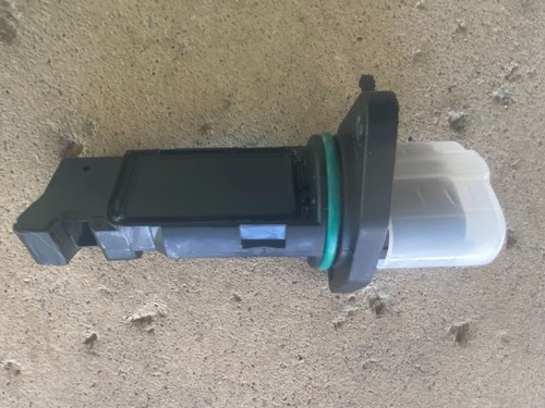 NEW 2007 GM Cadillac SRX Mass Airflow Air Flow Sensor PBT-GF30 PBTGF30 ...