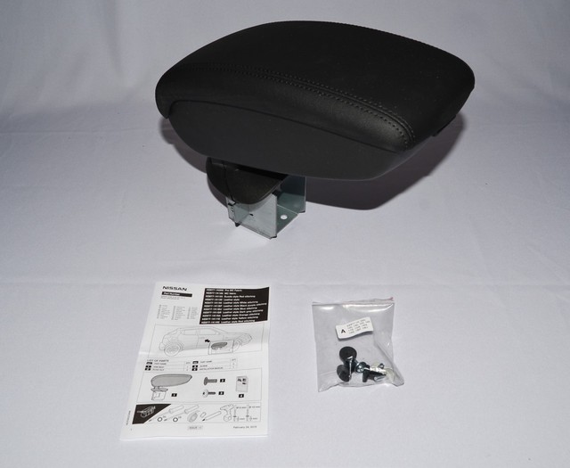 Genuine OEM Nissan Juke Leather Armrest Black Ke877-1k300 Ke877-1k100 ...