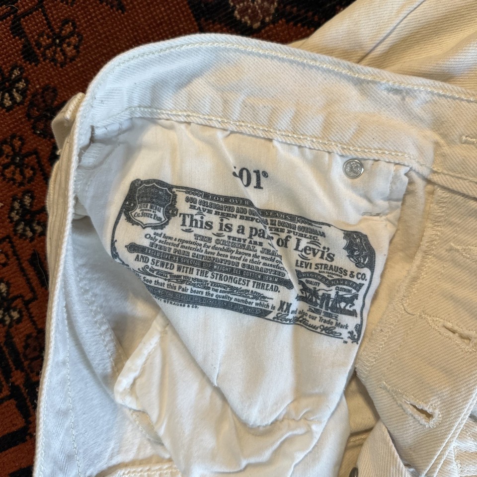 Levi Jeans Women Size 28x28 Cream 501 Button Fly Straight Butterflies ...