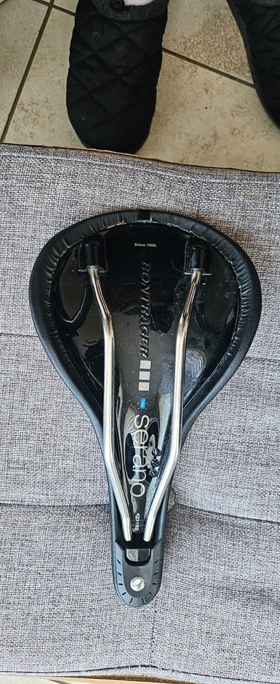 Bontrager Serano RL road bike saddle 148mm (Excellent condition) RRP £ ...
