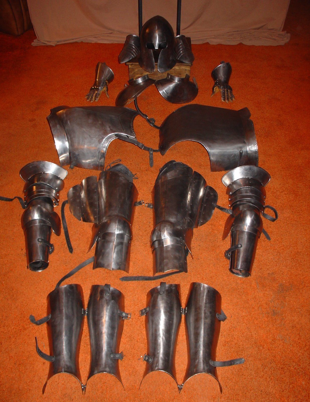 Custom made big and tall mens armor armour medieval knight Rob Robert ...