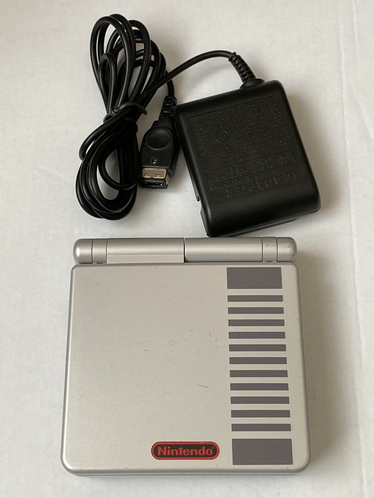 Nintendo AGS-001 GBA Classic NES Limited Ed Game Boy Advance SP (AGS-S ...