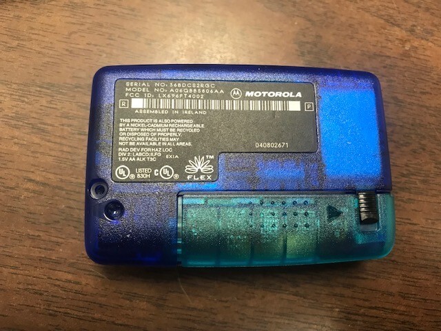 PROP PAGER - BLUE MOTOROLA T-900 - PROP OR AWESOME RETRO GAG GIFT MOCK ...