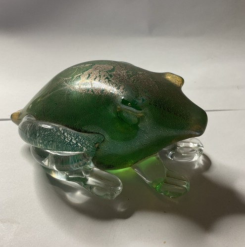 Green glass Frog With Fluid Gold. See Label. Art Glass. Length 8 cm s G ...