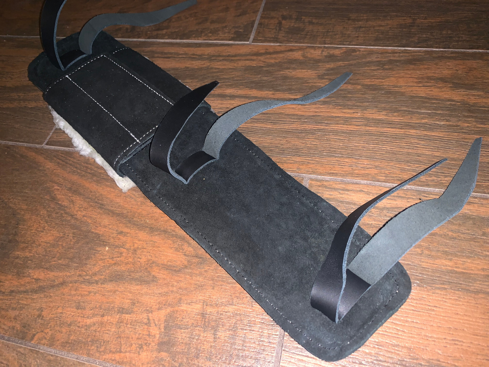 Bull Rope Pad - Leather Rodeo Bull Rope Pad With Sheep Wool -Master ...