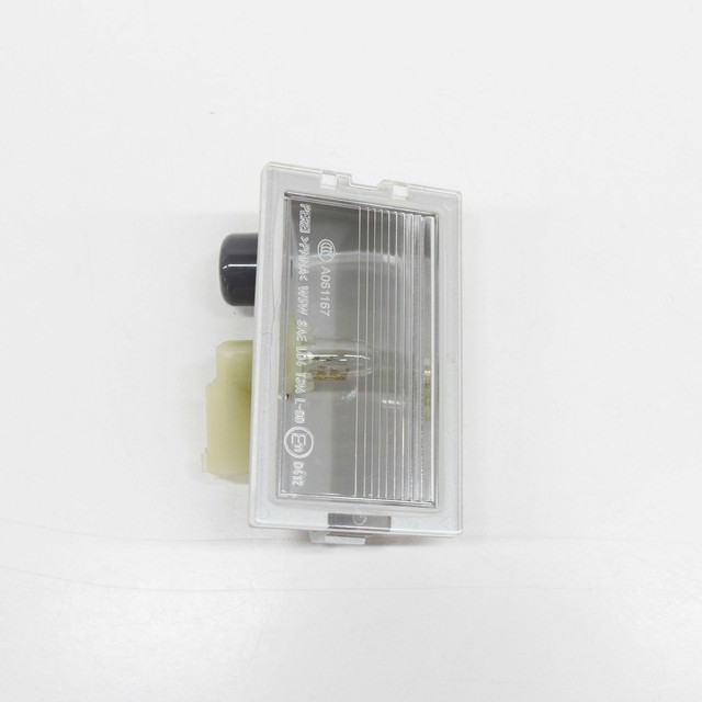 Land Rover Discovery 3 & 4 Genuine Number Plate Light XFC500040 for ...