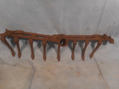 Vintage Garden Lawn Rake ADJUSTABLE Metal Claw Tool Primitive Rustic ...