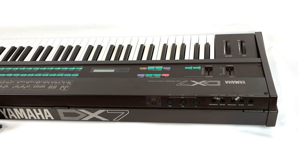 YAMAHA DX7 DX-7 61-Key Digital Synthesizer Keyboard FM Synthesis Japan ...