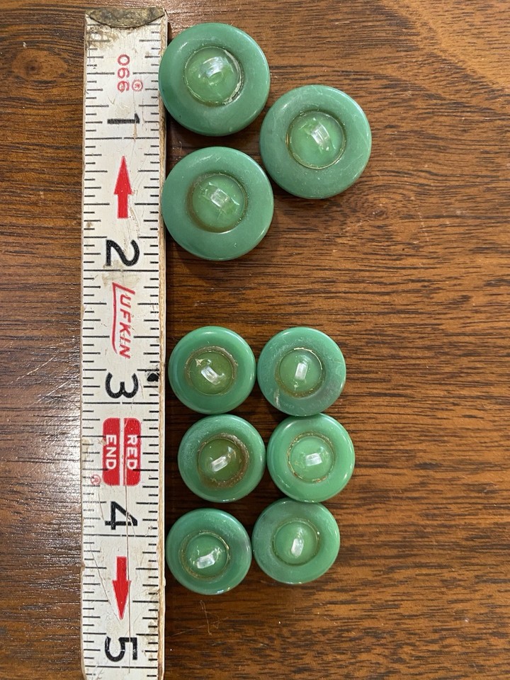 8 Green Plastic Round Shank Buttons, vintage | eBay