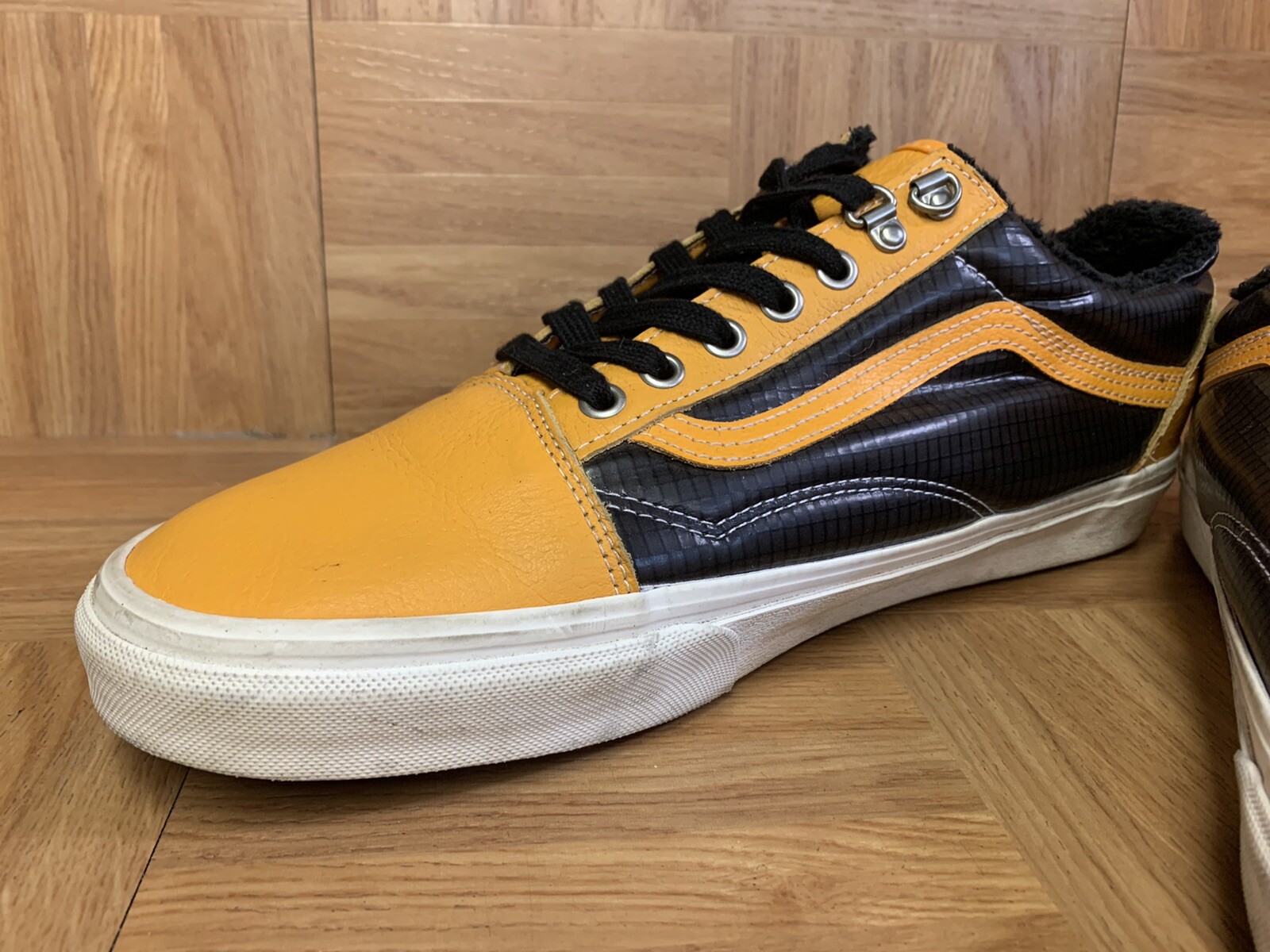 RARE🔥 VANS Old Skool MTE Leather All Weather Sneaker… - Gem