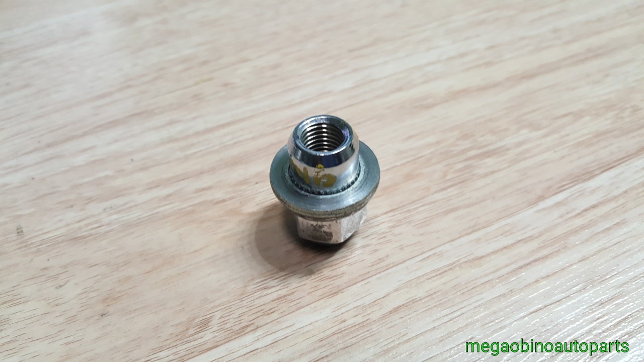toyota lexus alloy wheel lug nut type A 90942-01033 9094201033 c44 | eBay
