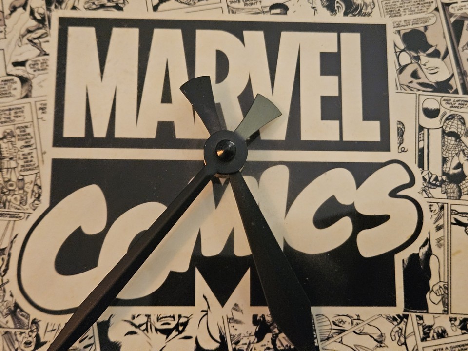 Quartz Official '90s MARVEL COMICS STUDIOS MCU Wall Clock Vintage ...