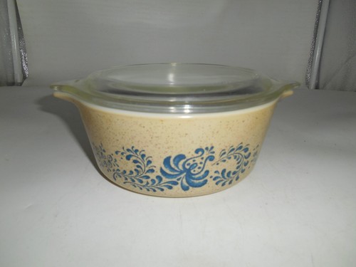 Vintage Pyrex Homestead pattern 1.5 PT Handled Casserole with Lid #472 ...