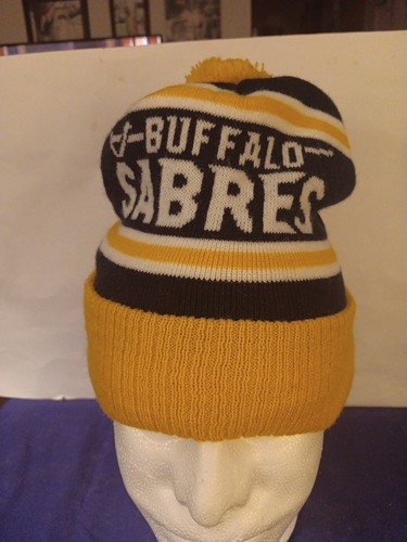 BUFFALO SABRES HAT Hockey Labatt Blue Beer Winter Knit Ski Hat Yellow ...
