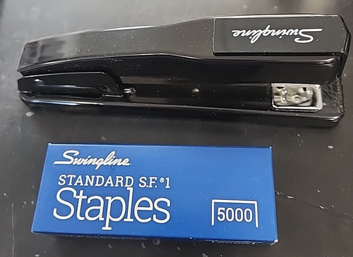 Swingline 444 Business Full Strip Desk Stapler/ 20 sheets Black with ...