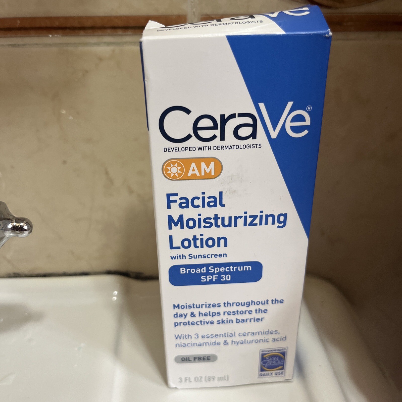 CeraVe AM Facial Moisturizing Lotion with Sunscreen - SPF 30, 60ml ...