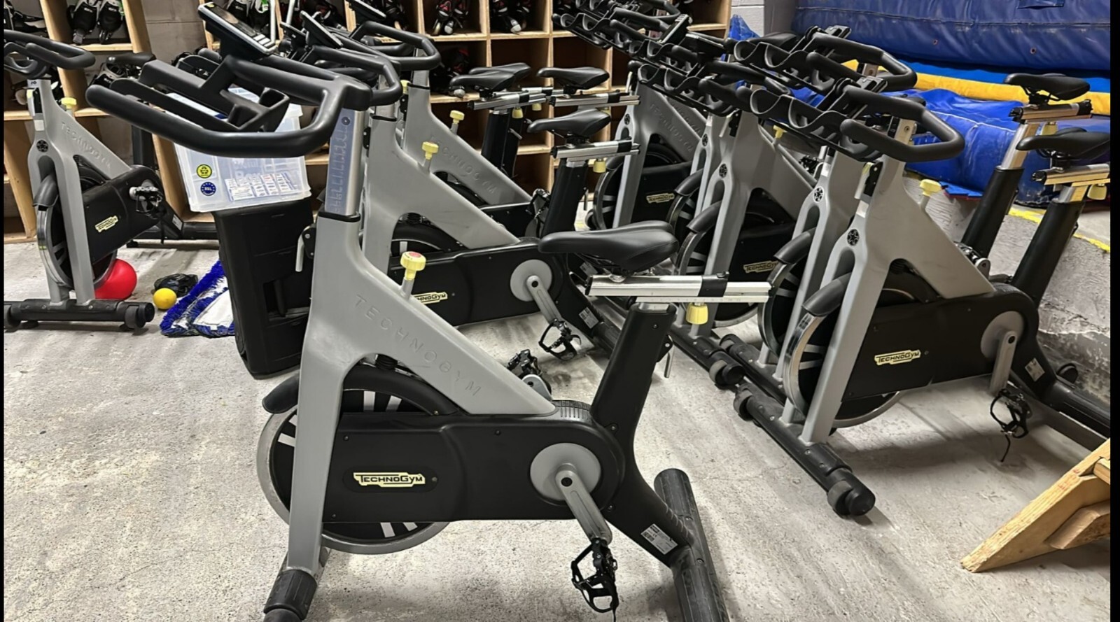 Technogym Indoor Group Cycle Studio spin bike with console + Free Del ...