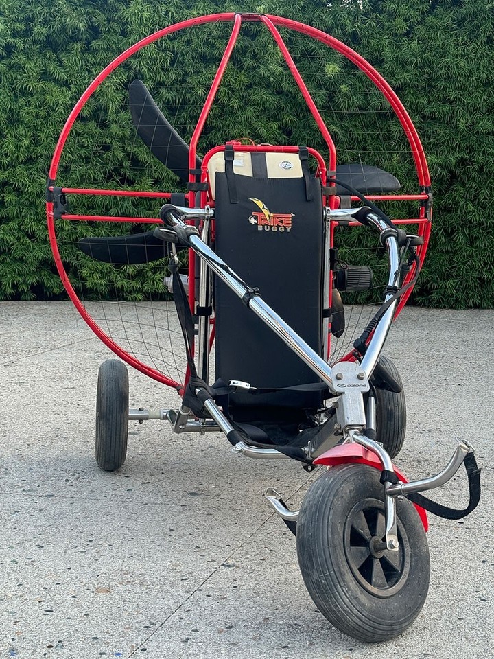 Used TrikeBuggy Bullet Paramotor Powered Paraglider with a Fresh Breeze ...