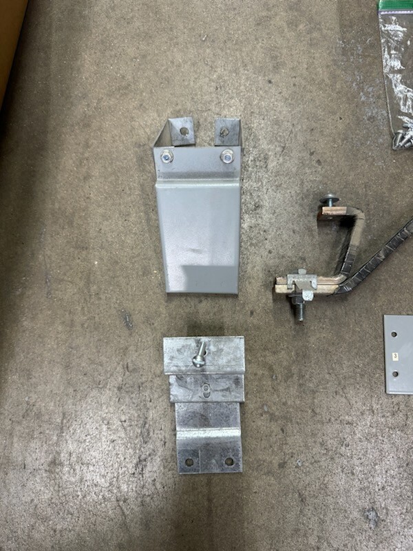 GE HARDWARE KIT FOR TQD 2P BREAKER OLD STYLE | eBay