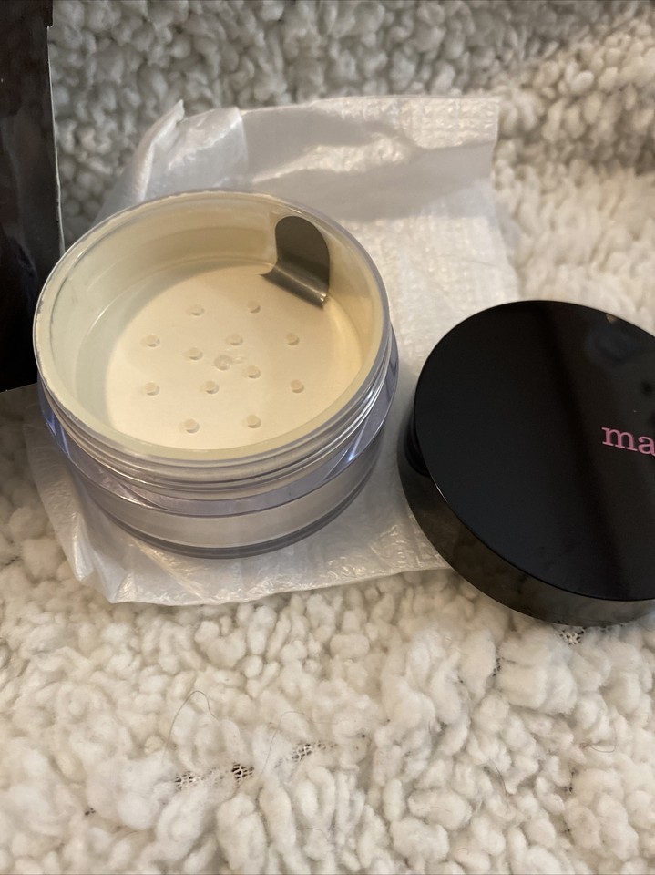 Avon ~ Mark ~ Set Things Right ~ Loose Perfecting Powder ~ light ~ | eBay