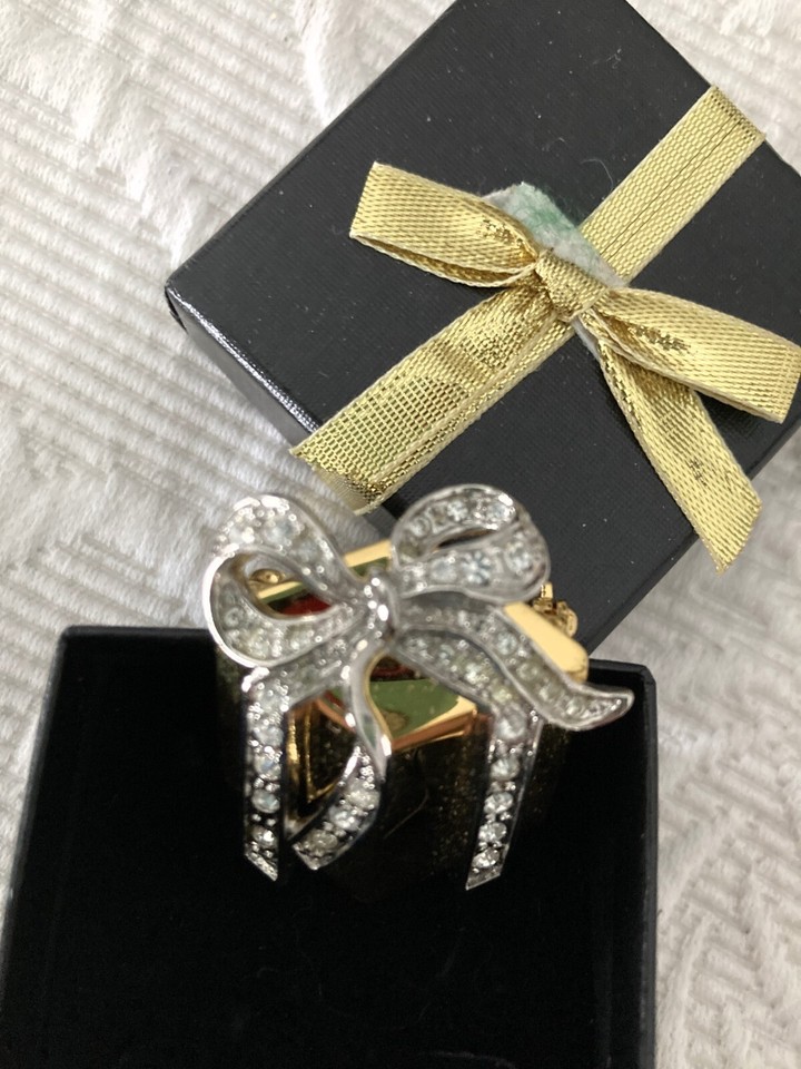 Vintage Gold Tone Pin Brooch Gift Present Crystal Ribbon Bow THAILAND ...