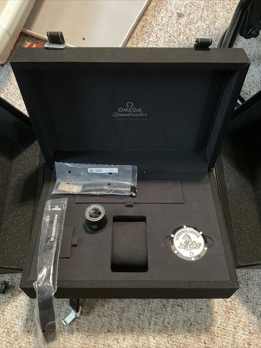OMEGA Speedmaster Moonwatch Professional Case. Omega Big Box case w ...