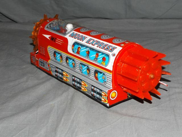 VINTAGE~TIN LITHO~MAGIC COLOR~MOON EXPRESS / SPACE TRAIN~EARLY 1970'S ...