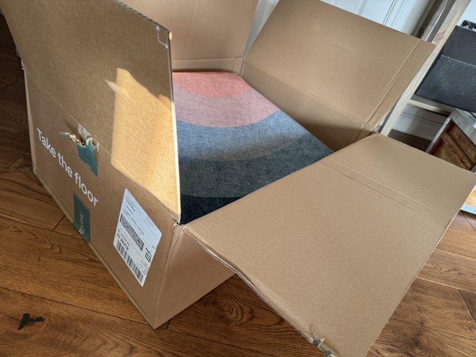 New In Box Ruggable Absida Teal 185cm Round Tufted Rug & Cushion Pad ...