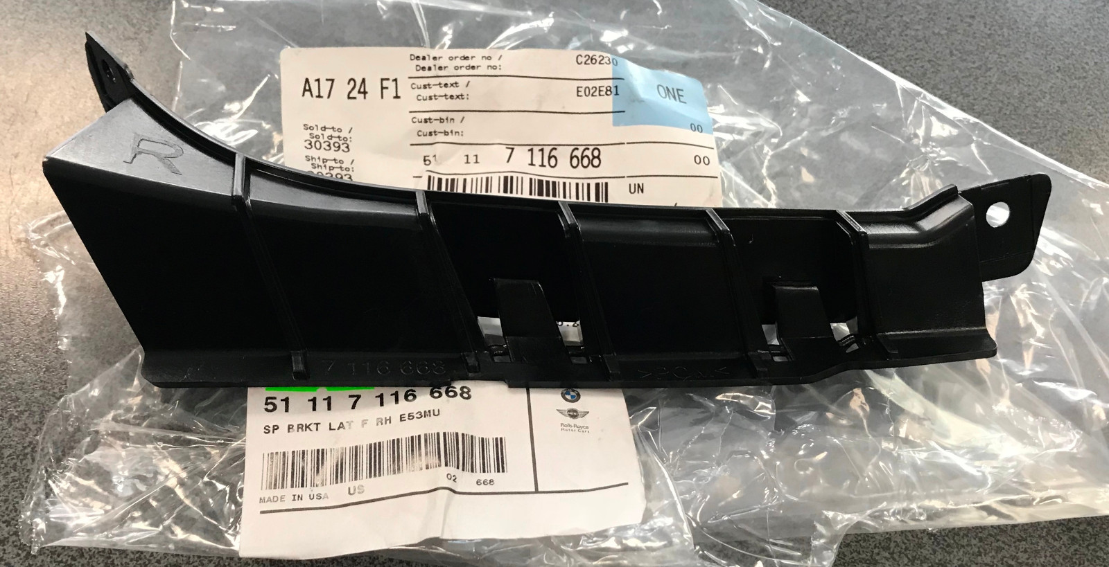 BMW X5 E53 Bumper Cover Bar Bracket Guide Right 51117116668 | eBay