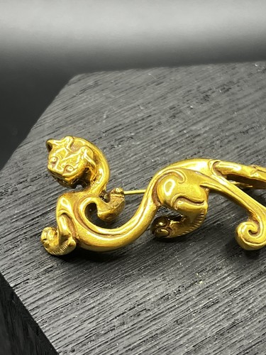 Vintage MMA Dragon Pin Brooch Gold Tone Metropolitan Museum of Art ...