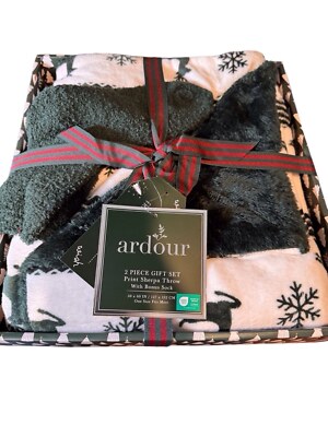 Ardour Sherpa Throw Blanket Gift Set Green White deer snowflake print ...