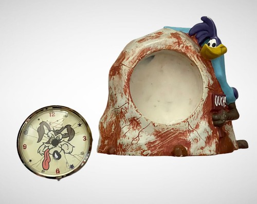 Vintage 1996 Warner Bros. Looney Tunes Road Runner and Wile E. Coyote ...