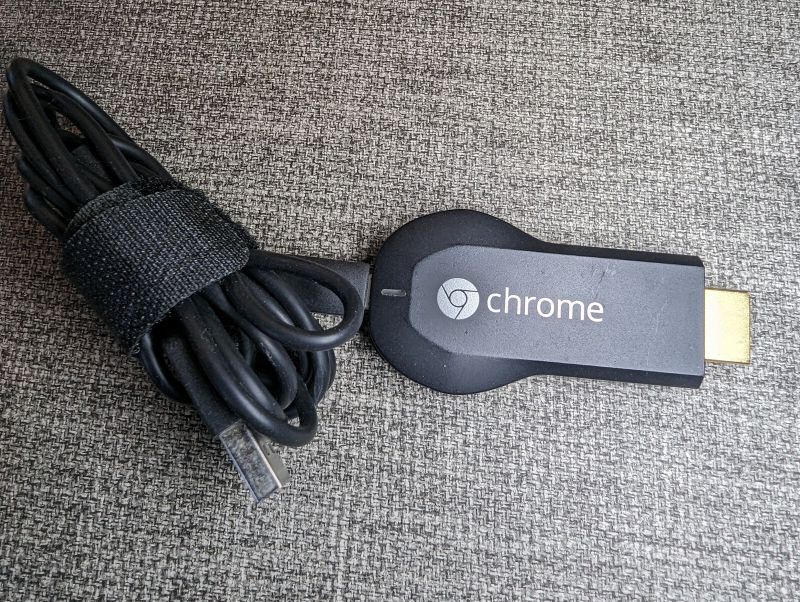 Google Chrome Chromecast Model H2G2-42 HDMI Media Streamer