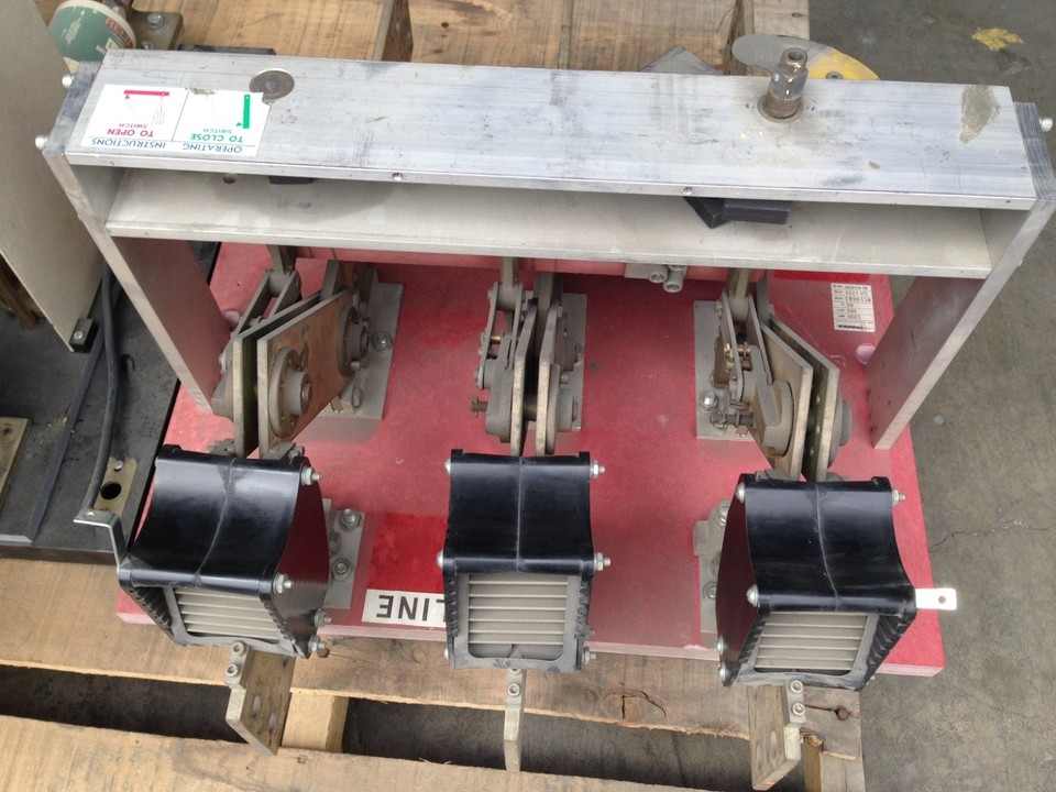 QA-1233 Pringle Switch 1200A 480V | eBay