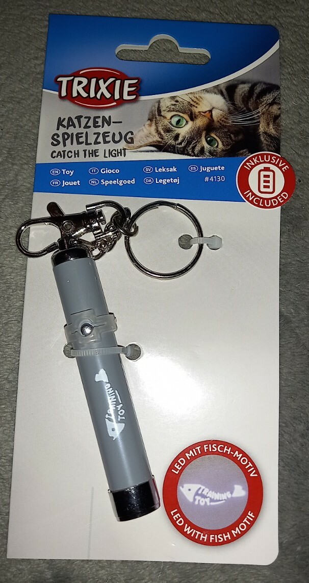 TRIXIE 'Catch the Light' LED Laser Light, Fun Toy for Cats & Kittens ...