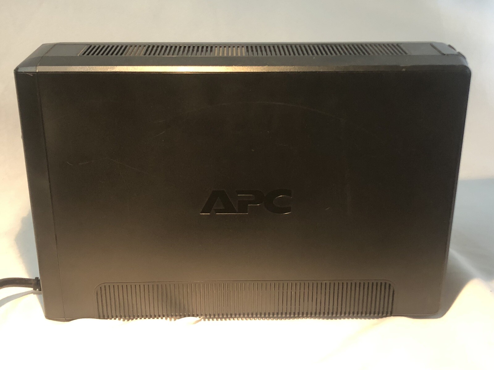 APC | BN1080G | 650W 8-Outlet Uninterruptible Power Supply W/ Battery ...