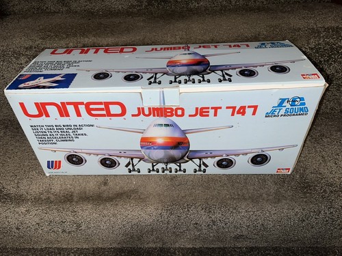 VILLAGE TOYS UNITED JUMBO JET 747 JET SOUND Model Battery Powered | eBay