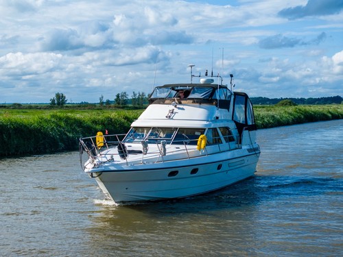 Princess 435 flybridge motor cruiser yacht boat fully refitted | eBay