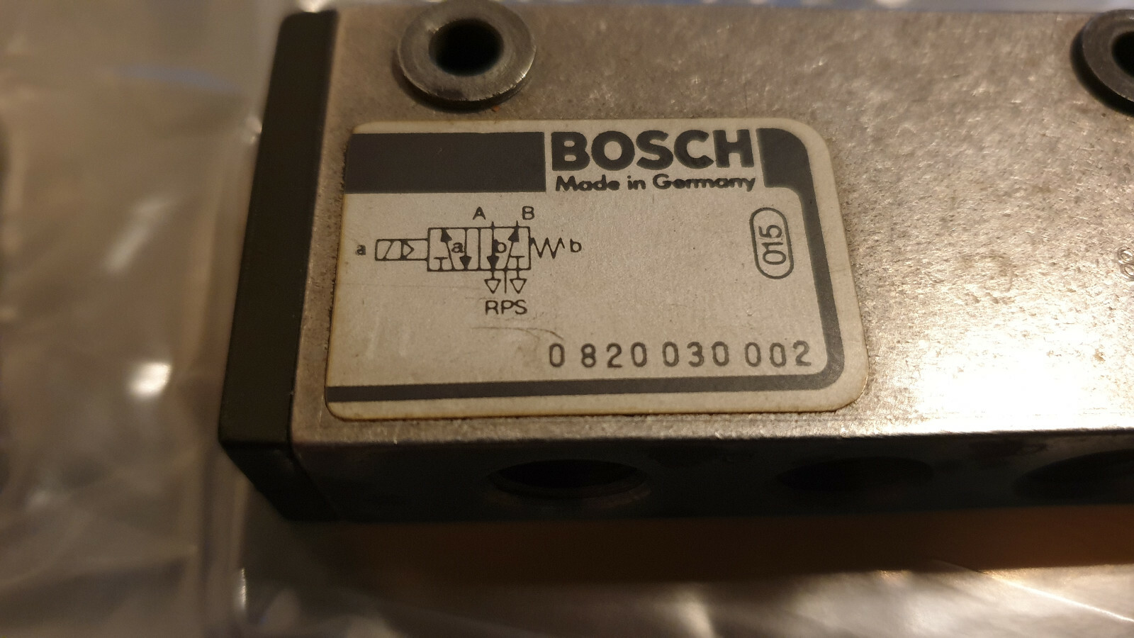 Bosch 0820.030.002 Solenoid 5/2 Way Valve 24v DC Control Ger for sale ...