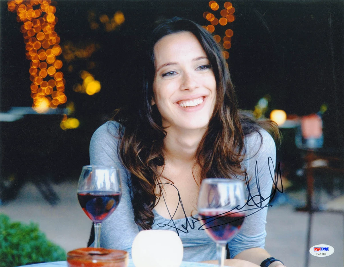 Rebecca Hall E Maya Hansen