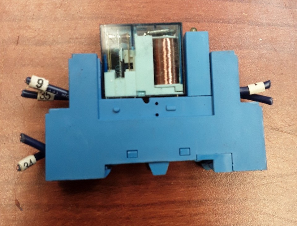 Finder Relay Type 40.52 | eBay