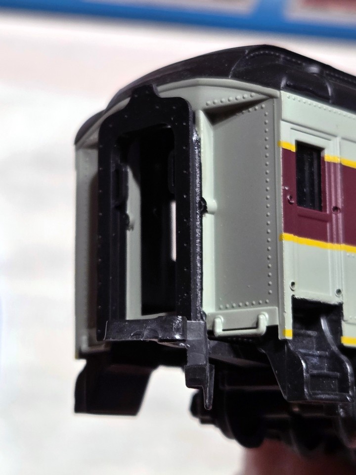 IHC HO Lackawanna #420 Heavyweight Combine Passenger Car 49342 | eBay