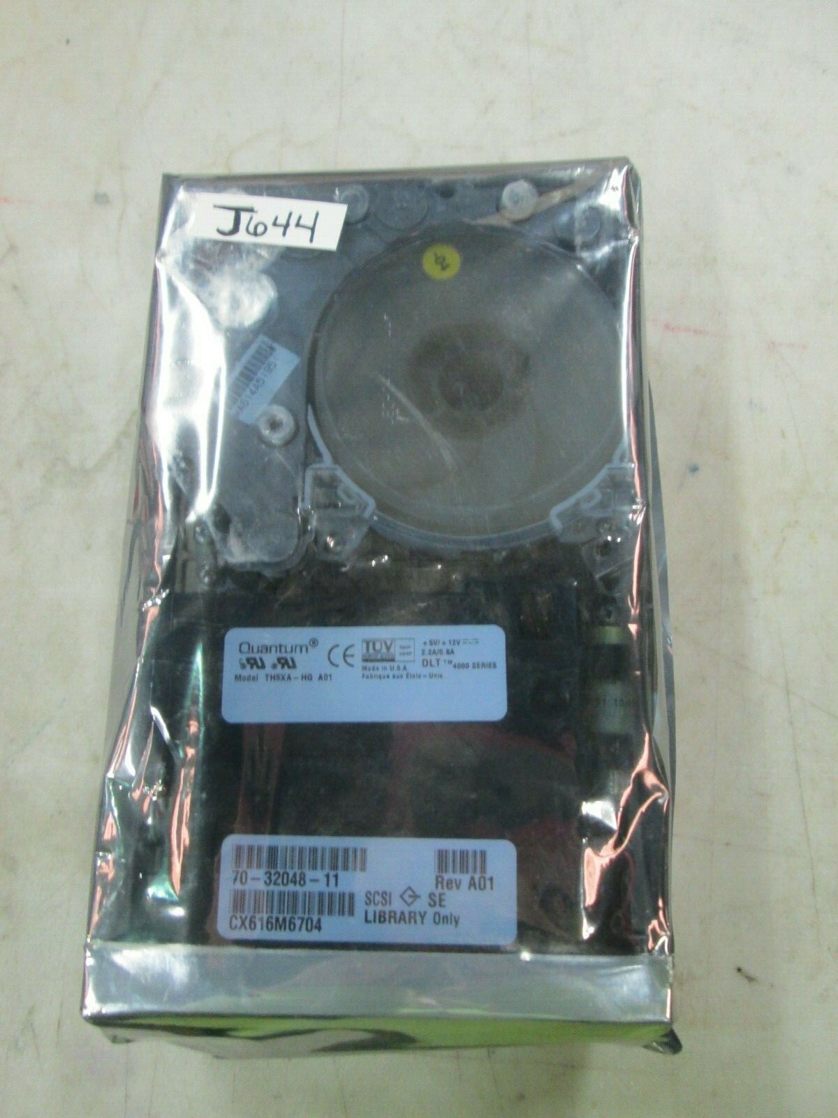 Quantum DLT 4000 SCSI Tape Loader P/N: 6210200-18 REV.N Mod: TH5XA-HG ...