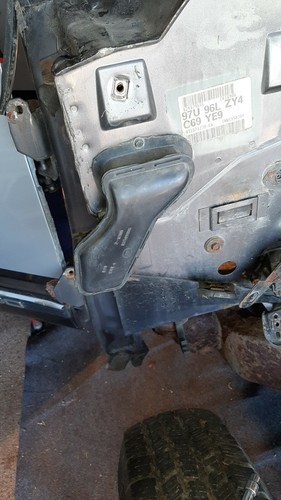 1993 Chevy Suburban 1500 RH Engine Compartment Firewall Air Vent ...