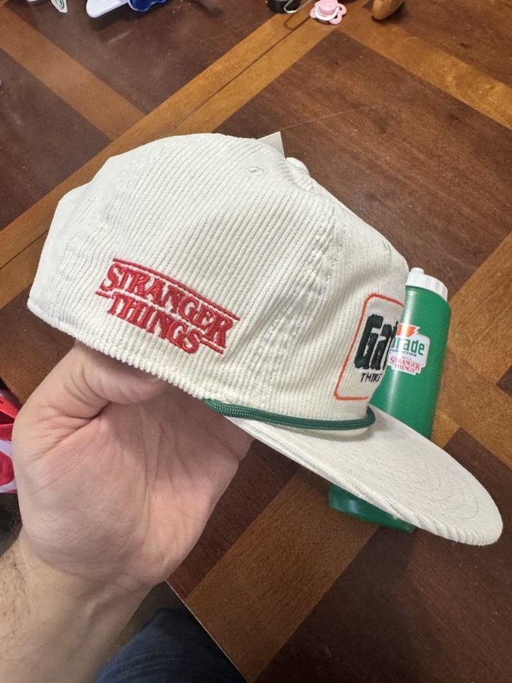 NEW STRANGER THINGS GATORADE HAT BOTTLE AND DRINKS! TARGET EXCLUSIVE ...