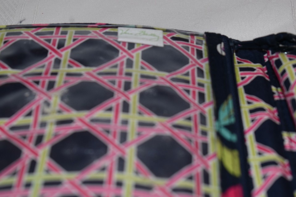 Vera Bradley Organizer in Retired Ribbons Pattern (2012) | eBay